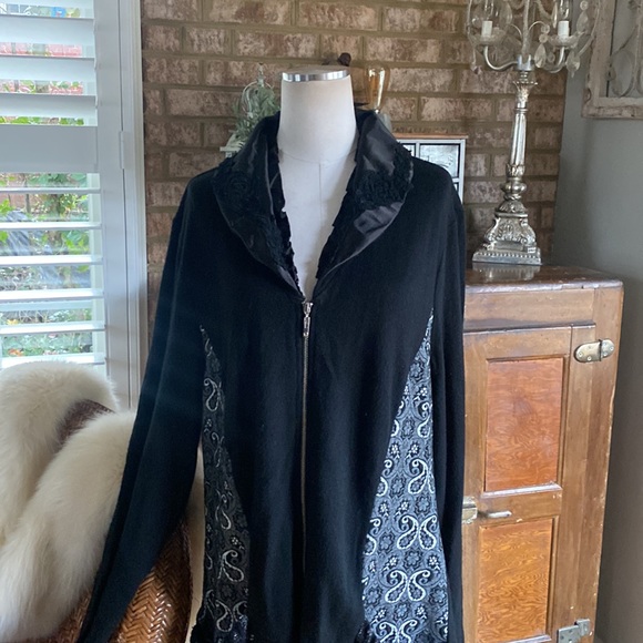 The Pyramid Collection | Dresses | The Pyramid Collection Full Zip ...